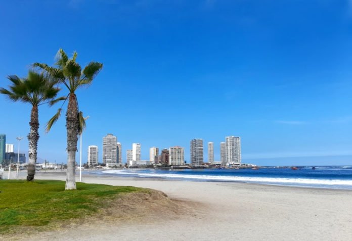 Playa Cavancha , Iquique – The wanders