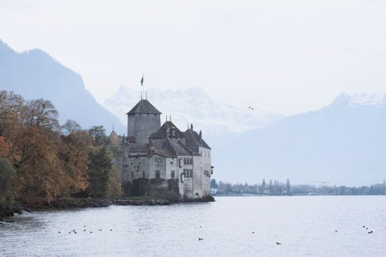 10 Amazing Military Forts Around the World You Need to Visit – The wanders